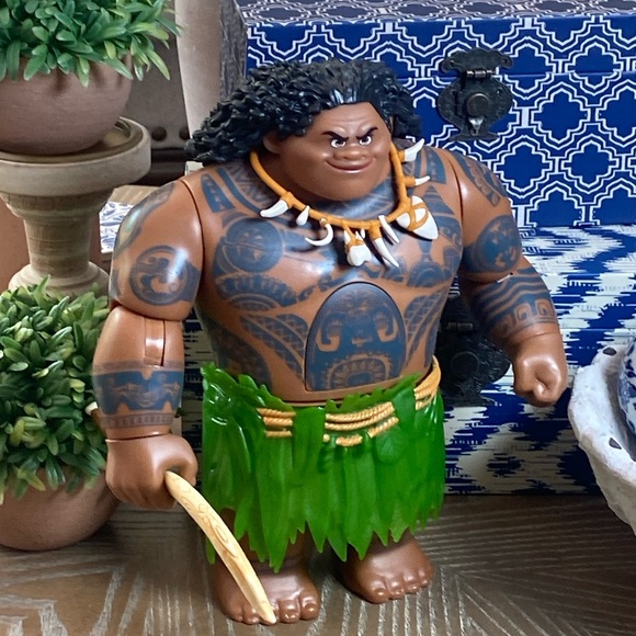 Disney | Toys | Walt Disney Moana Maui Dwayne Rock Johnson Talking ...